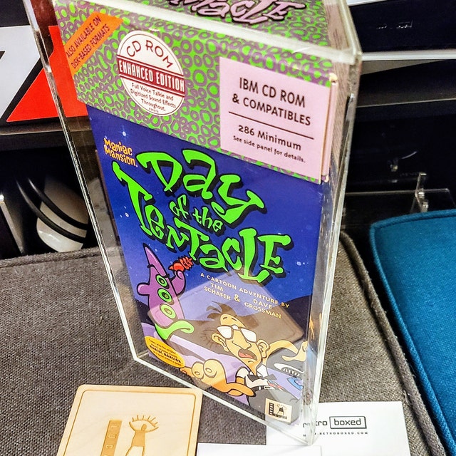 Baldurs Gate 3 Deluxe (PC, XBOX and PS5) Edition Acrylic Display Case ...